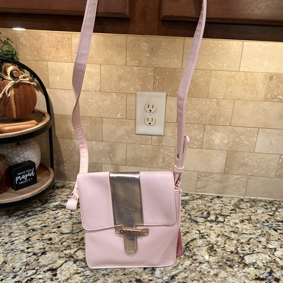 Juicy Couture | Bags | Juicy Couture Pink Gold Crossbody Handbag Purse ...